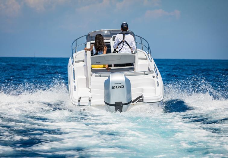 Buy Honda Outboard BF200 Online | Man Marine